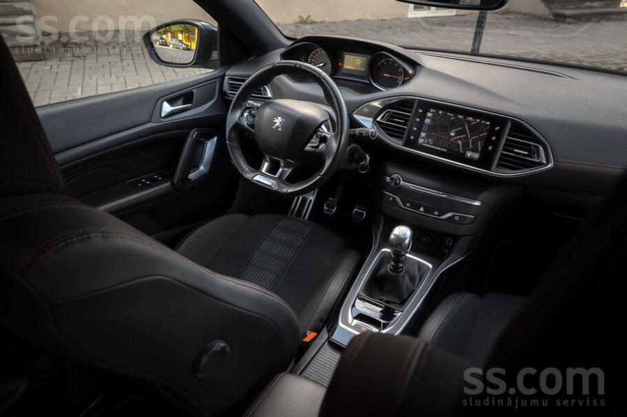 Blue Peugeot 308 2016 in Jelgava, with an engine capacity of 1.20 L and mileage of 166 thousand km for 6790 €, photo 13 on AUTOMOTO.COM.LV