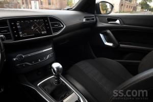 Blue Peugeot 308 2016 in Jelgava, with an engine capacity of 1.20 L and mileage of 166 thousand km for 6790 €, photo 17 on AUTOMOTO.COM.LV