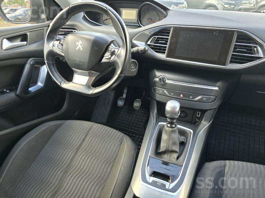 Blue Peugeot 308 2017 in Rezekne, with an engine capacity of 1.60 L and mileage of 0 thousand km for 5950 €, photo 11 on AUTOMOTO.COM.LV
