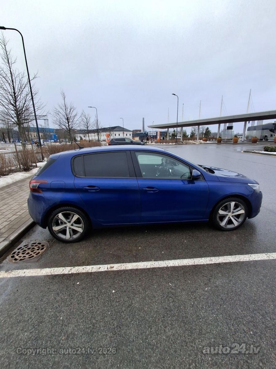 Blue Peugeot 308 2017 in Tallinn, with an engine capacity of 1.60 L and mileage of 145 thousand km for 8200 €, photo 8 on AUTOMOTO.COM.LV