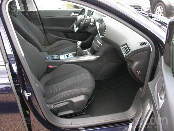 Zils Peugeot 308 2017 Rīga, ar dzinēja tilpumu 1.20 L un nobraukumu 196 tūkst. km par 5950 €, foto 7 vietnē AUTOMOTO.COM.LV