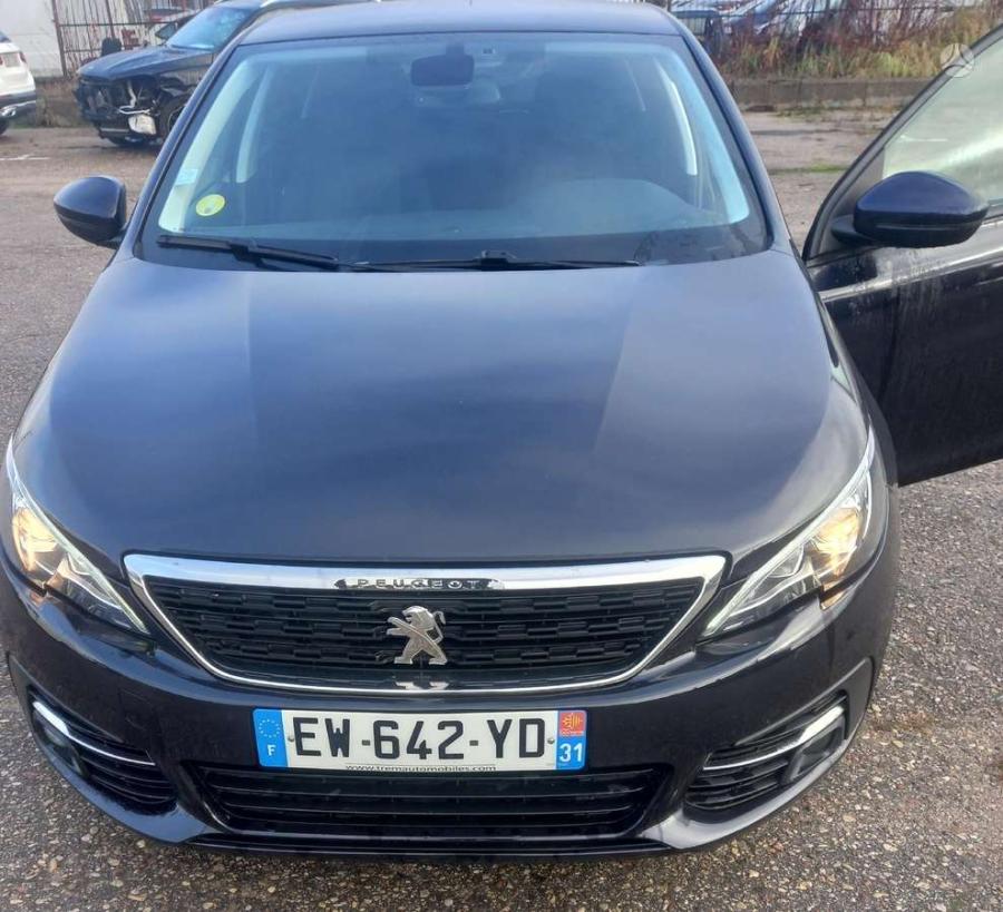 Zils Peugeot 308 2018 Panevēža, ar dzinēja tilpumu 1.50 L un nobraukumu 123 tūkst. km par 6250 €, foto 5 vietnē AUTOMOTO.COM.LV