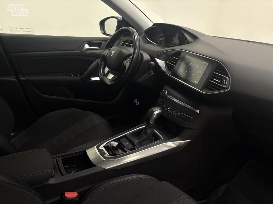 Zils Peugeot 308 2018 Viļņa, ar dzinēja tilpumu 1.60 L un nobraukumu 93 tūkst. km par 9500 €, foto 25 vietnē AUTOMOTO.COM.LV