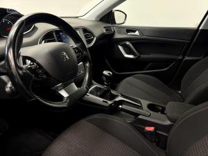 Blue Peugeot 308 2019 in Vilnius, with an engine capacity of 1.50 L and mileage of 276 thousand km for 7300 €, photo 10 on AUTOMOTO.COM.LV