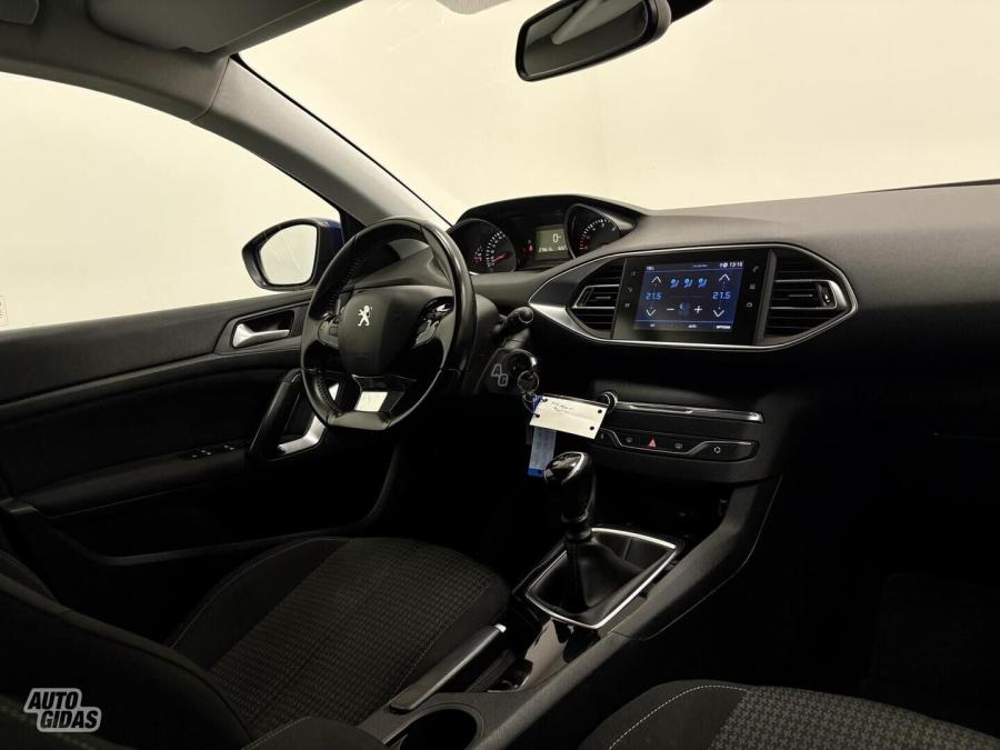 Zils Peugeot 308 2019 Viļņa, ar dzinēja tilpumu 1.50 L un nobraukumu 276 tūkst. km par 6800 €, foto 25 vietnē AUTOMOTO.COM.LV