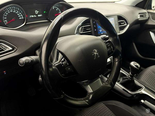 Blue Peugeot 308 2019 in Vilnius, with an engine capacity of 1.50 L and mileage of 276 thousand km for 6800 €, photo 10 on AUTOMOTO.COM.LV