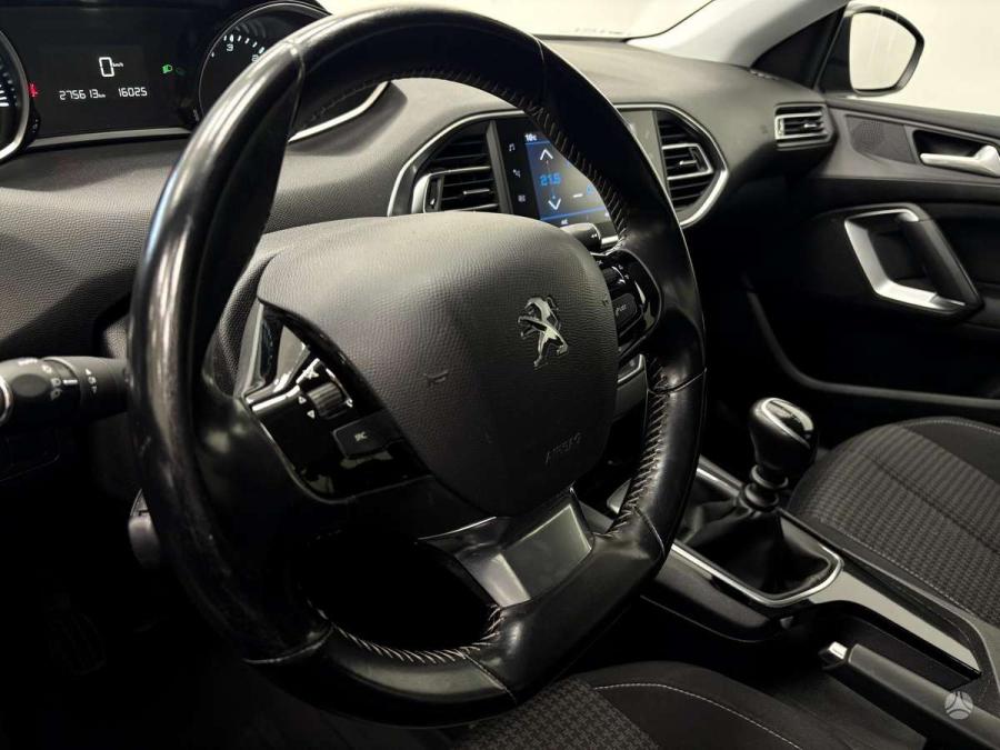 Zils Peugeot 308 2019 Viļņa, ar dzinēja tilpumu 1.50 L un nobraukumu 276 tūkst. km par 6800 €, foto 12 vietnē AUTOMOTO.COM.LV