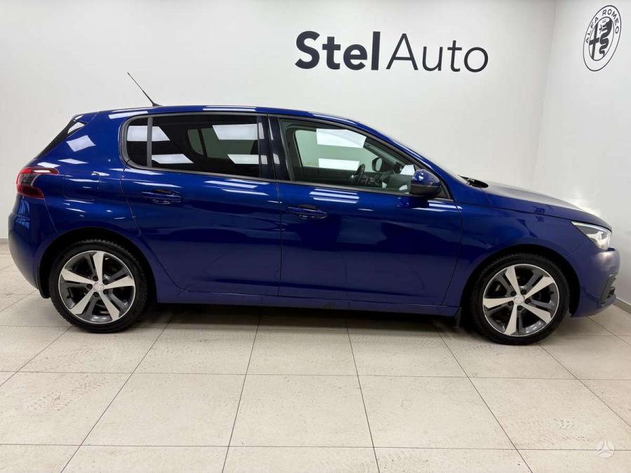 Zils Peugeot 308 2020 Viļņa, ar dzinēja tilpumu 1.50 L un nobraukumu 56 tūkst. km par 11000 €, foto 6 vietnē AUTOMOTO.COM.LV