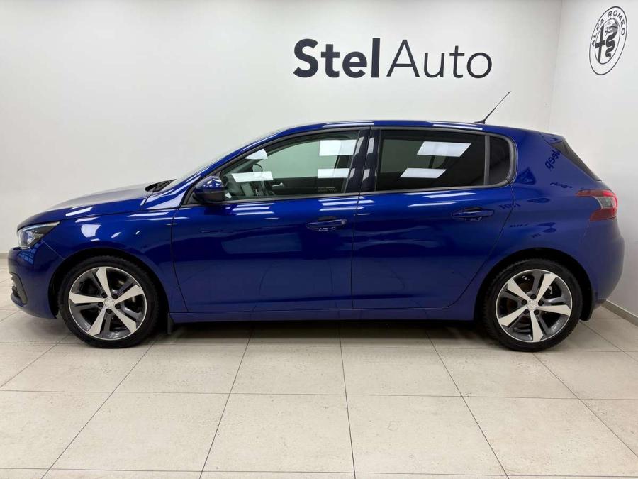Blue Peugeot 308 2020 in Vilnius, with an engine capacity of 1.20 L and mileage of 56 thousand km for 11000 €, photo 2 on AUTOMOTO.COM.LV