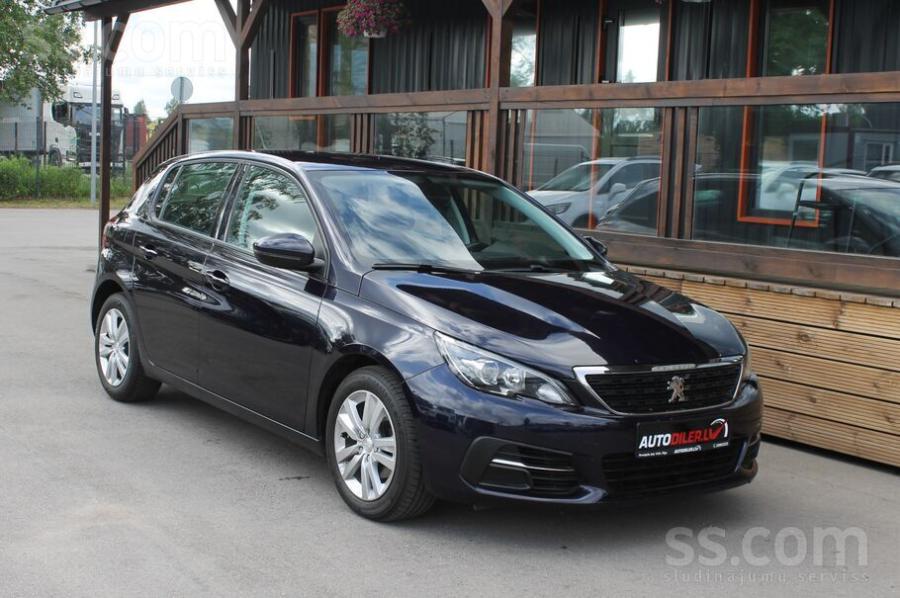 Blue Peugeot 308 2020 in Riga, with an engine capacity of 1.20 L and mileage of 0 thousand km for 9450 €, photo 3 on AUTOMOTO.COM.LV