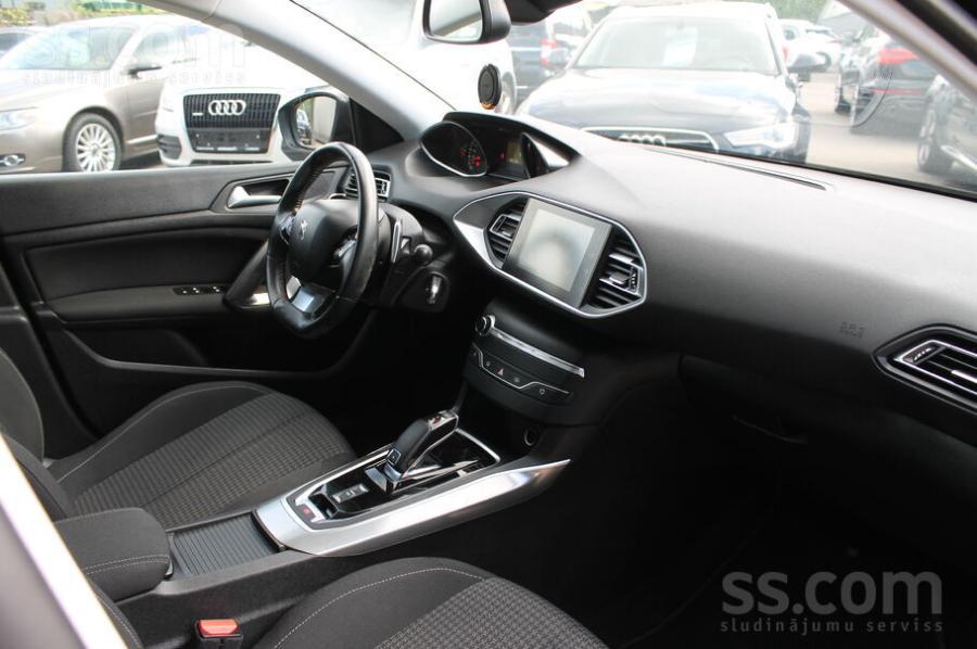 Blue Peugeot 308 2020 in Riga, with an engine capacity of 1.20 L and mileage of 0 thousand km for 9450 €, photo 16 on AUTOMOTO.COM.LV