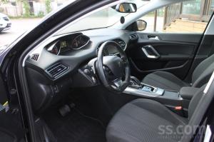Blue Peugeot 308 2020 in Riga, with an engine capacity of 1.20 L and mileage of 0 thousand km for 9450 €, photo 17 on AUTOMOTO.COM.LV