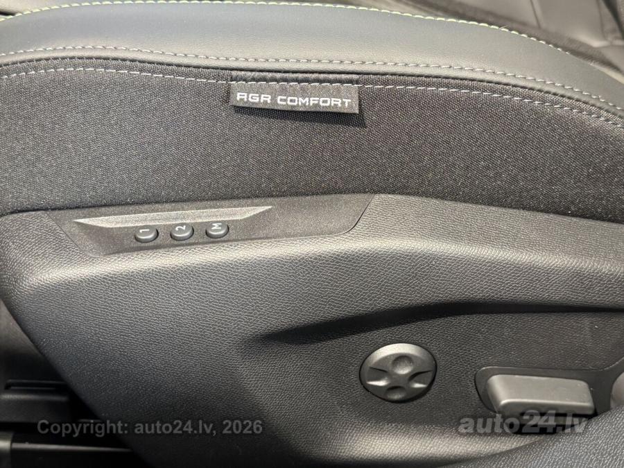 Blue Peugeot 308 2025 in Tallinn, with an engine capacity of 1.50 L and mileage of 14 thousand km for 26900 €, photo 13 on AUTOMOTO.COM.LV