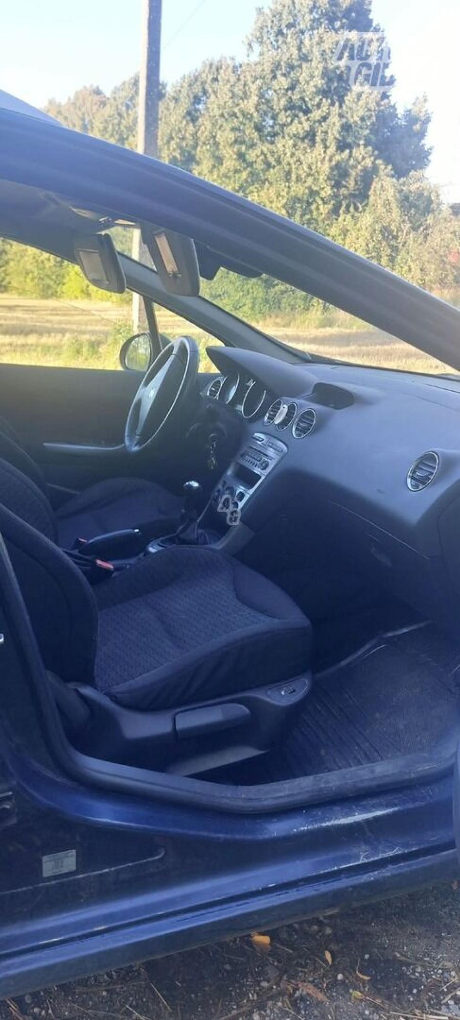 Blue Peugeot 308 2008 in Vilkaviskis, with an engine capacity of 1.60 L and mileage of 303 thousand km for 1100 €, photo 8 on AUTOMOTO.COM.LV