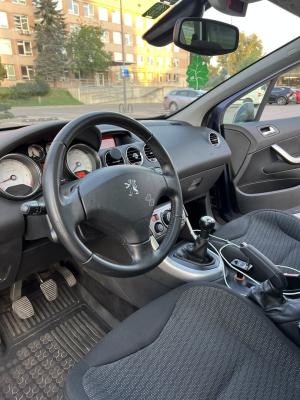 Blue Peugeot 308 2008 in Vilnius, with an engine capacity of 1.60 L and mileage of 180 thousand km for 2350 €, photo 18 on AUTOMOTO.COM.LV