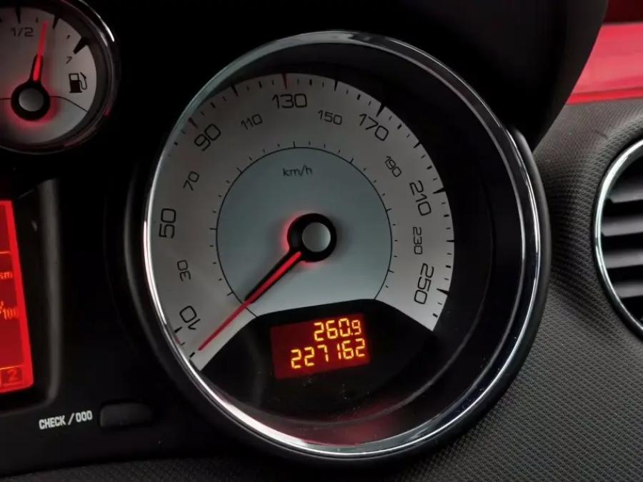 Синий Пежо 308 2009 в Рига, объемом двигателя 2.00 л и пробегом 227 тыс. км за 3300 €, фото 14 на AUTOMOTO.COM.LV