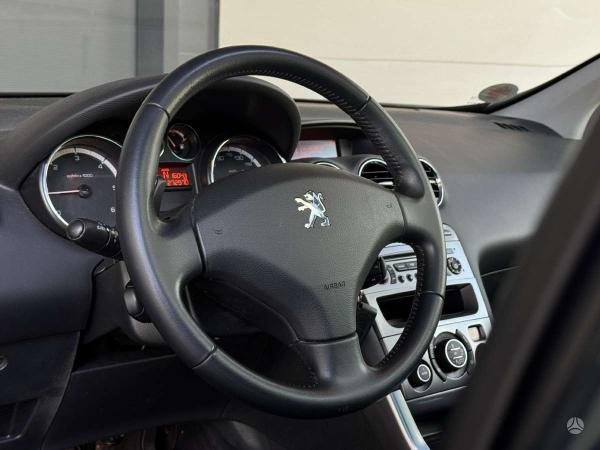 Blue Peugeot 308 2011 in Vilnius, with an engine capacity of 1.56 L and mileage of 272 thousand km for 3690 €, photo 11 on AUTOMOTO.COM.LV