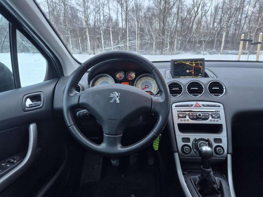 Blue Peugeot 308 2012 in Utena, with an engine capacity of 1.60 L and mileage of 23 thousand km for 2750 €, photo 13 on AUTOMOTO.COM.LV