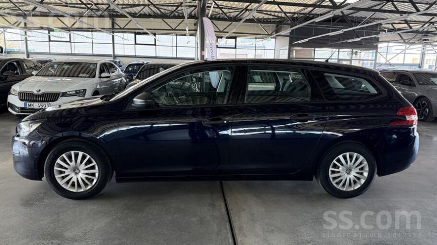 Blue Peugeot 308 2015 in Riga, with an engine capacity of 1.20 L and mileage of 95 thousand km for 4900 €, photo 2 on AUTOMOTO.COM.LV