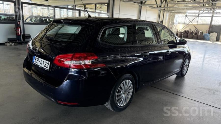 Blue Peugeot 308 2015 in Riga, with an engine capacity of 1.20 L and mileage of 95 thousand km for 4900 €, photo 4 on AUTOMOTO.COM.LV