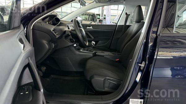 Blue Peugeot 308 2015 in Riga, with an engine capacity of 1.20 L and mileage of 95 thousand km for 4900 €, photo 10 on AUTOMOTO.COM.LV