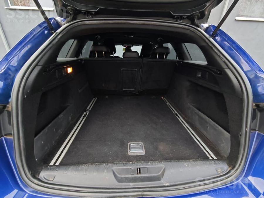 Blue Peugeot 308 2015 in Ogre, with an engine capacity of 1.20 L and mileage of 183 thousand km for 6750 €, photo 12 on AUTOMOTO.COM.LV