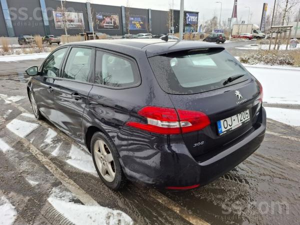 Blue Peugeot 308 2015 in Riga, with an engine capacity of 1.60 L and mileage of 260 thousand km for 3800 €, photo 3 on AUTOMOTO.COM.LV