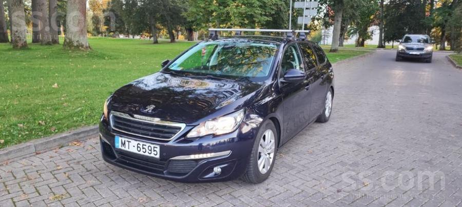 Blue Peugeot 308 2015 in Riga, with an engine capacity of 1.60 L and mileage of 220 thousand km for 5950 €, photo 2 on AUTOMOTO.COM.LV