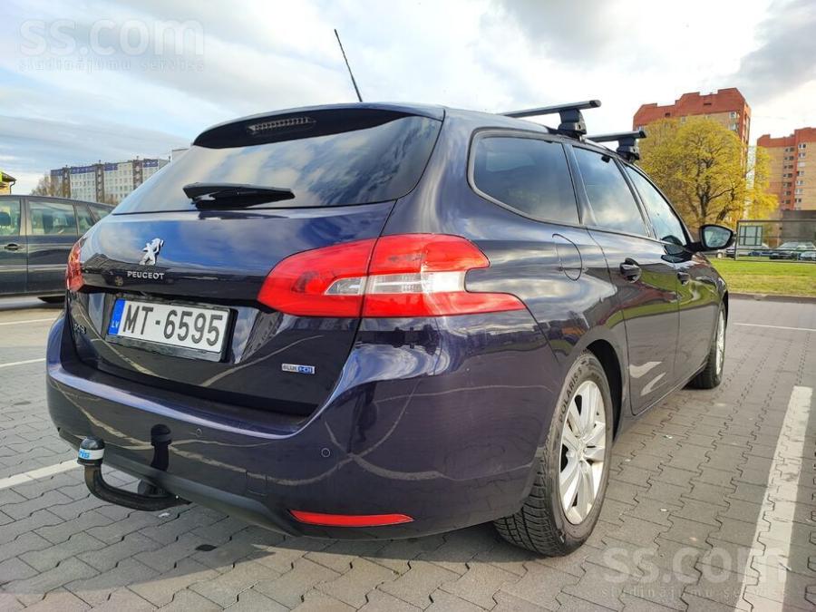 Blue Peugeot 308 2015 in Riga, with an engine capacity of 1.60 L and mileage of 220 thousand km for 5950 €, photo 4 on AUTOMOTO.COM.LV