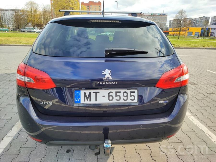 Blue Peugeot 308 2015 in Riga, with an engine capacity of 1.60 L and mileage of 220 thousand km for 5950 €, photo 8 on AUTOMOTO.COM.LV