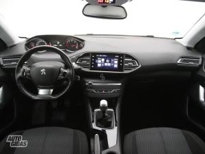 Blue Peugeot 308 2015 in Vilnius, with an engine capacity of 1.60 L and mileage of 216 thousand km for 5399 €, photo 3 on AUTOMOTO.COM.LV