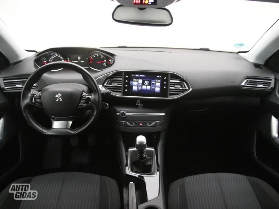 Blue Peugeot 308 2015 in Vilnius, with an engine capacity of 1.60 L and mileage of 216 thousand km for 5399 €, photo 3 on AUTOMOTO.COM.LV