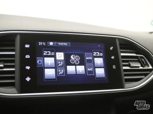 Blue Peugeot 308 2015 in Vilnius, with an engine capacity of 1.60 L and mileage of 216 thousand km for 5399 €, photo 21 on AUTOMOTO.COM.LV