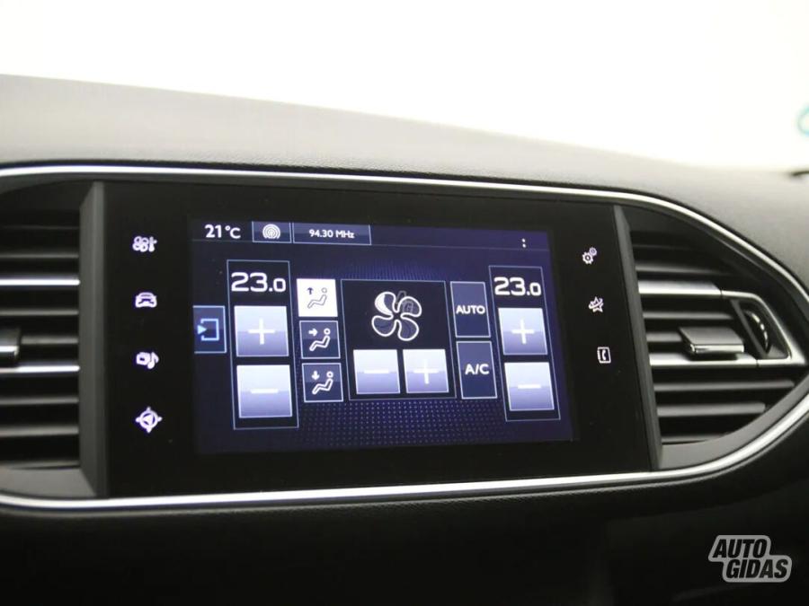 Blue Peugeot 308 2015 in Vilnius, with an engine capacity of 1.60 L and mileage of 216 thousand km for 5399 €, photo 21 on AUTOMOTO.COM.LV