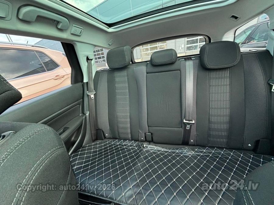 Zils Peugeot 308 2015 Tallina, ar dzinēja tilpumu 1.60 L un nobraukumu 267 tūkst. km par 4999 €, foto 6 vietnē AUTOMOTO.COM.LV