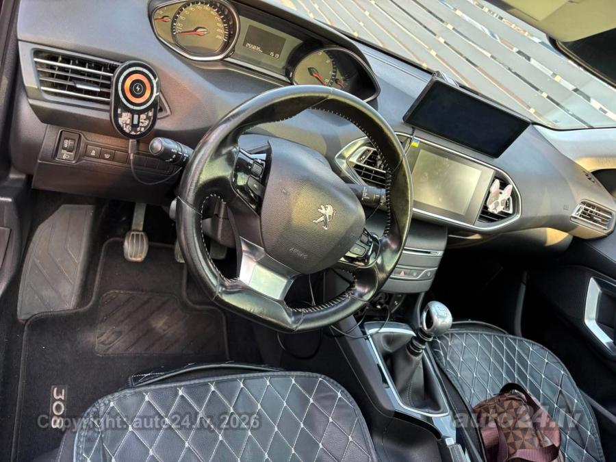 Zils Peugeot 308 2015 Tallina, ar dzinēja tilpumu 1.60 L un nobraukumu 267 tūkst. km par 4999 €, foto 7 vietnē AUTOMOTO.COM.LV