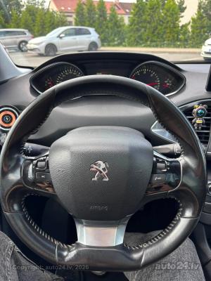 Zils Peugeot 308 2015 Tallina, ar dzinēja tilpumu 1.60 L un nobraukumu 267 tūkst. km par 4999 €, foto 9 vietnē AUTOMOTO.COM.LV