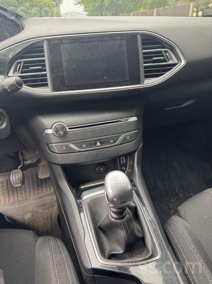 Zils Peugeot 308 2015 Rīga, ar dzinēja tilpumu 1.60 L un nobraukumu 433 tūkst. km par 800 €, foto 6 vietnē AUTOMOTO.COM.LV