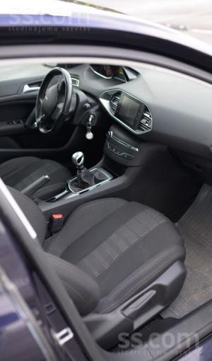 Blue Peugeot 308 2015 in Riga, with an engine capacity of 1.60 L and mileage of 228 thousand km for 4400 €, photo 5 on AUTOMOTO.COM.LV