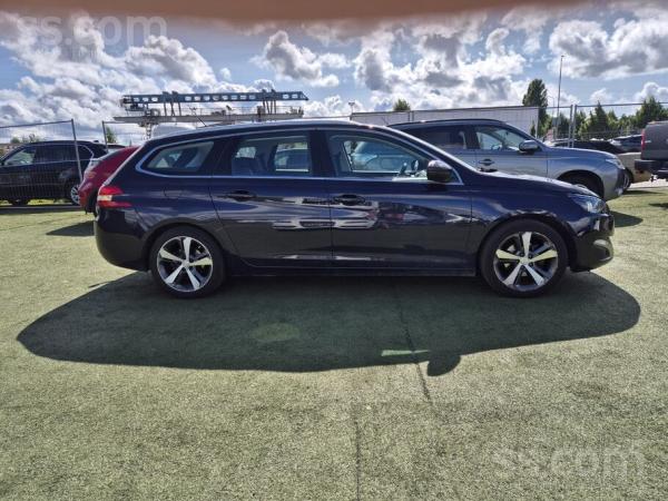 Zils Peugeot 308 2015 Liepāja, ar dzinēja tilpumu 1.20 L un nobraukumu 192 tūkst. km par 4600 €, foto 3 vietnē AUTOMOTO.COM.LV