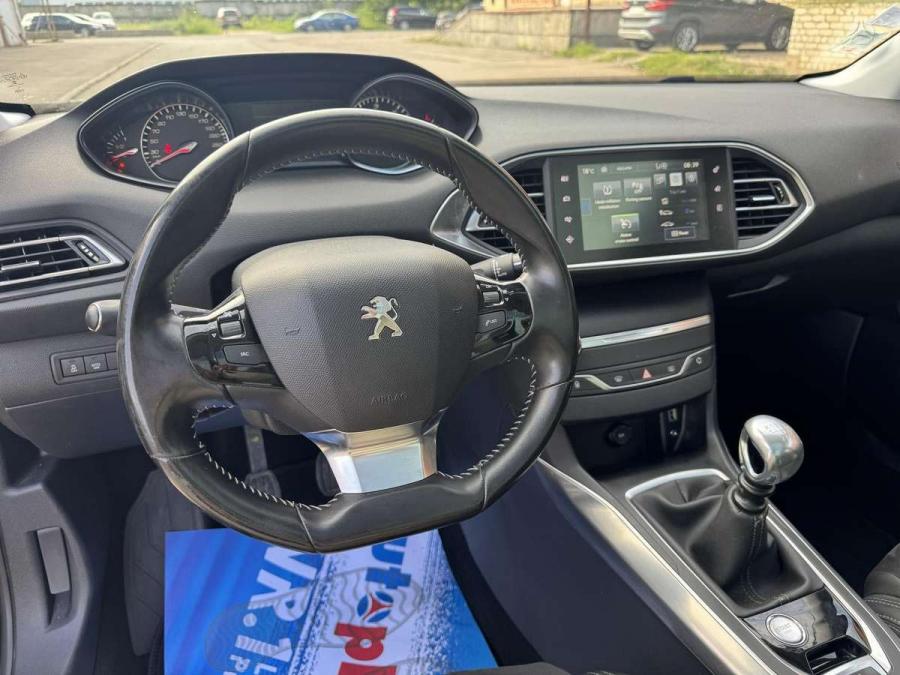 Blue Peugeot 308 2015 in Alytus, with an engine capacity of 2.00 L and mileage of 251 thousand km for 5600 €, photo 13 on AUTOMOTO.COM.LV