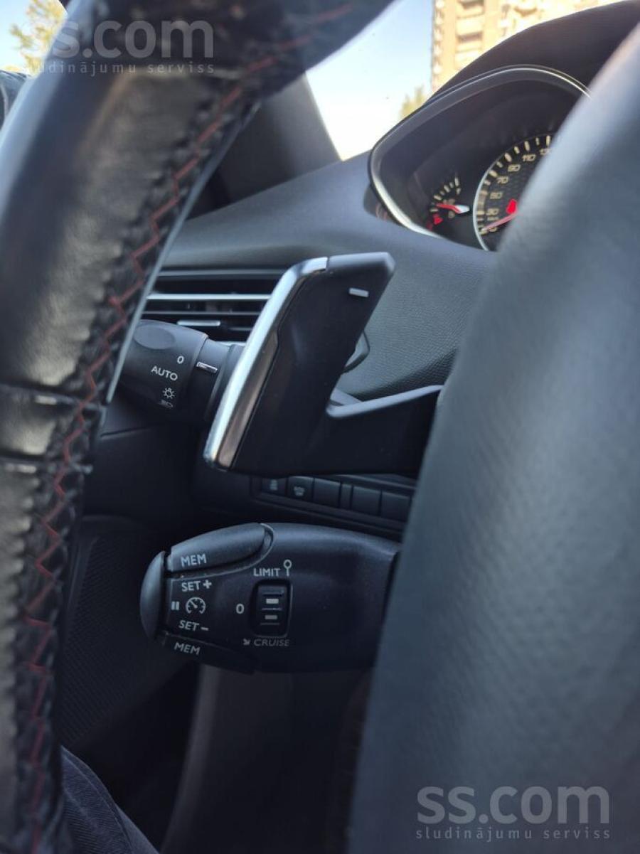 Zils Peugeot 308 2015 Rīga, ar dzinēja tilpumu 2.00 L un nobraukumu 178 tūkst. km par 7490 €, foto 19 vietnē AUTOMOTO.COM.LV