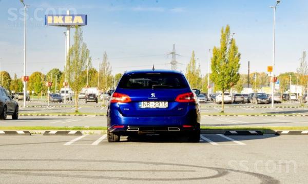 Peugeot 308 2015 in Riga on AUTOMOTO.COM.LV Blue Peugeot 308 2015 in Riga, with an engine capacity of 2.00 L and mileage of 178 thousand km for 7490 €, photo 8 on AUTOMOTO.COM.LV