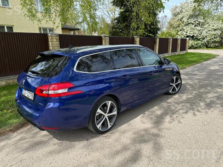 Blue Peugeot 308 2016 in Riga, with an engine capacity of 1.20 L and mileage of 129 thousand km for 7500 €, photo 4 on AUTOMOTO.COM.LV