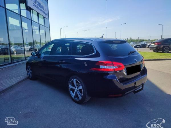 Zils Peugeot 308 2016 Avižieniai, ar dzinēja tilpumu 1.20 L un nobraukumu 232 tūkst. km par 3900 €, foto 7 vietnē AUTOMOTO.COM.LV