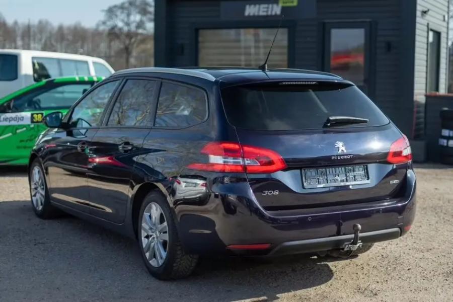Zils Peugeot 308 2016 Liepāja, ar dzinēja tilpumu 1.60 L un nobraukumu 210 tūkst. km par 8350 €, foto 3 vietnē AUTOMOTO.COM.LV