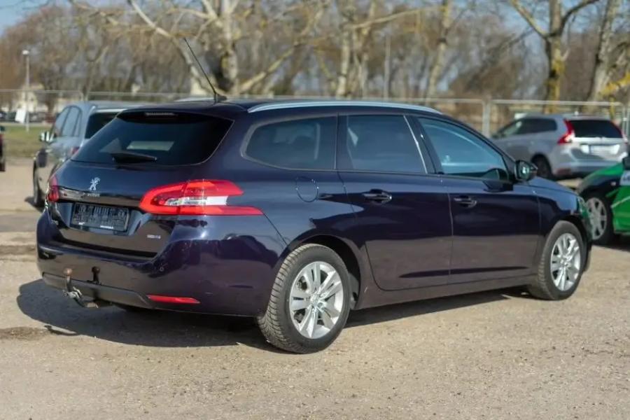 Zils Peugeot 308 2016 Liepāja, ar dzinēja tilpumu 1.60 L un nobraukumu 210 tūkst. km par 8350 €, foto 5 vietnē AUTOMOTO.COM.LV