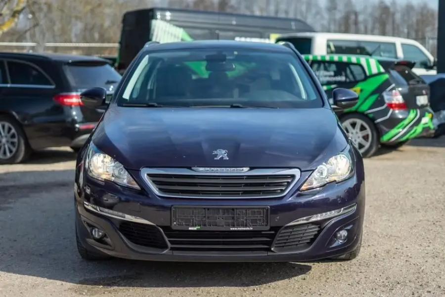 Zils Peugeot 308 2016 Liepāja, ar dzinēja tilpumu 1.60 L un nobraukumu 210 tūkst. km par 8350 €, foto 7 vietnē AUTOMOTO.COM.LV