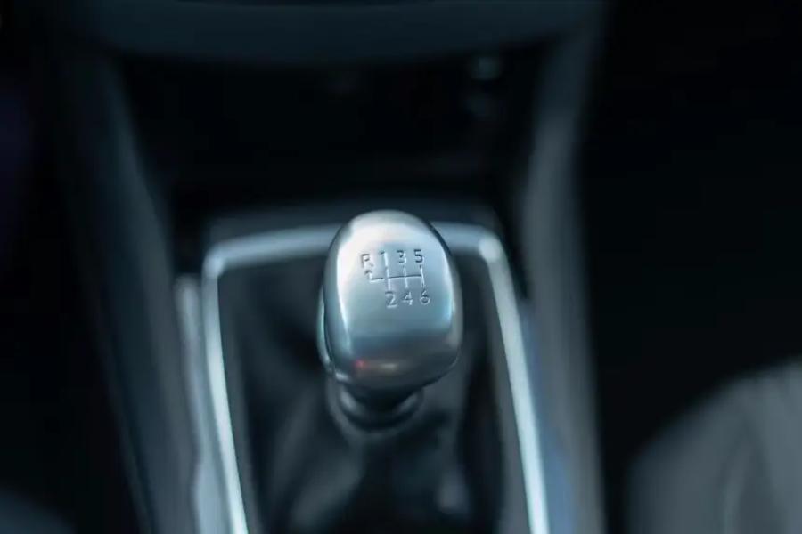 Zils Peugeot 308 2016 Liepāja, ar dzinēja tilpumu 1.60 L un nobraukumu 210 tūkst. km par 8350 €, foto 21 vietnē AUTOMOTO.COM.LV