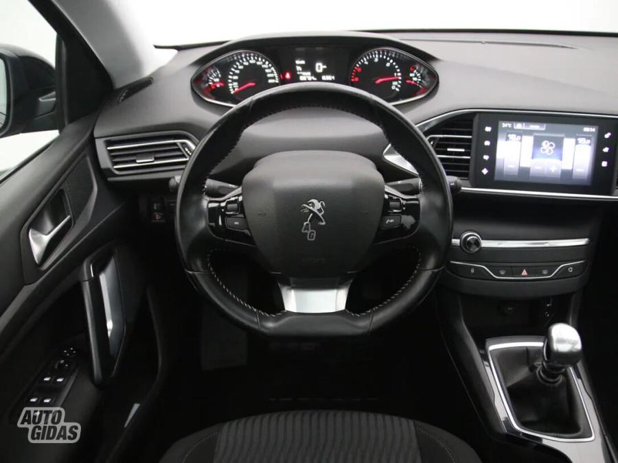 Blue Peugeot 308 2016 in Vilnius, with an engine capacity of 1.60 L and mileage of 200 thousand km for 6299 €, photo 18 on AUTOMOTO.COM.LV